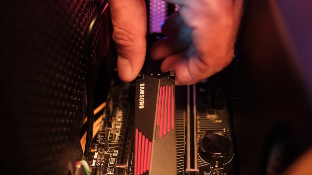 Samsung Electronics Raises the Bar in AI Memory Technology at Stanford ...